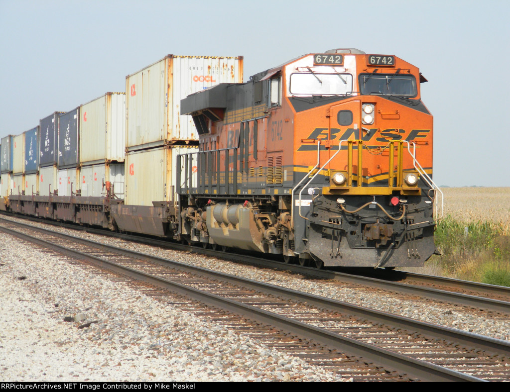 BNSF 6742